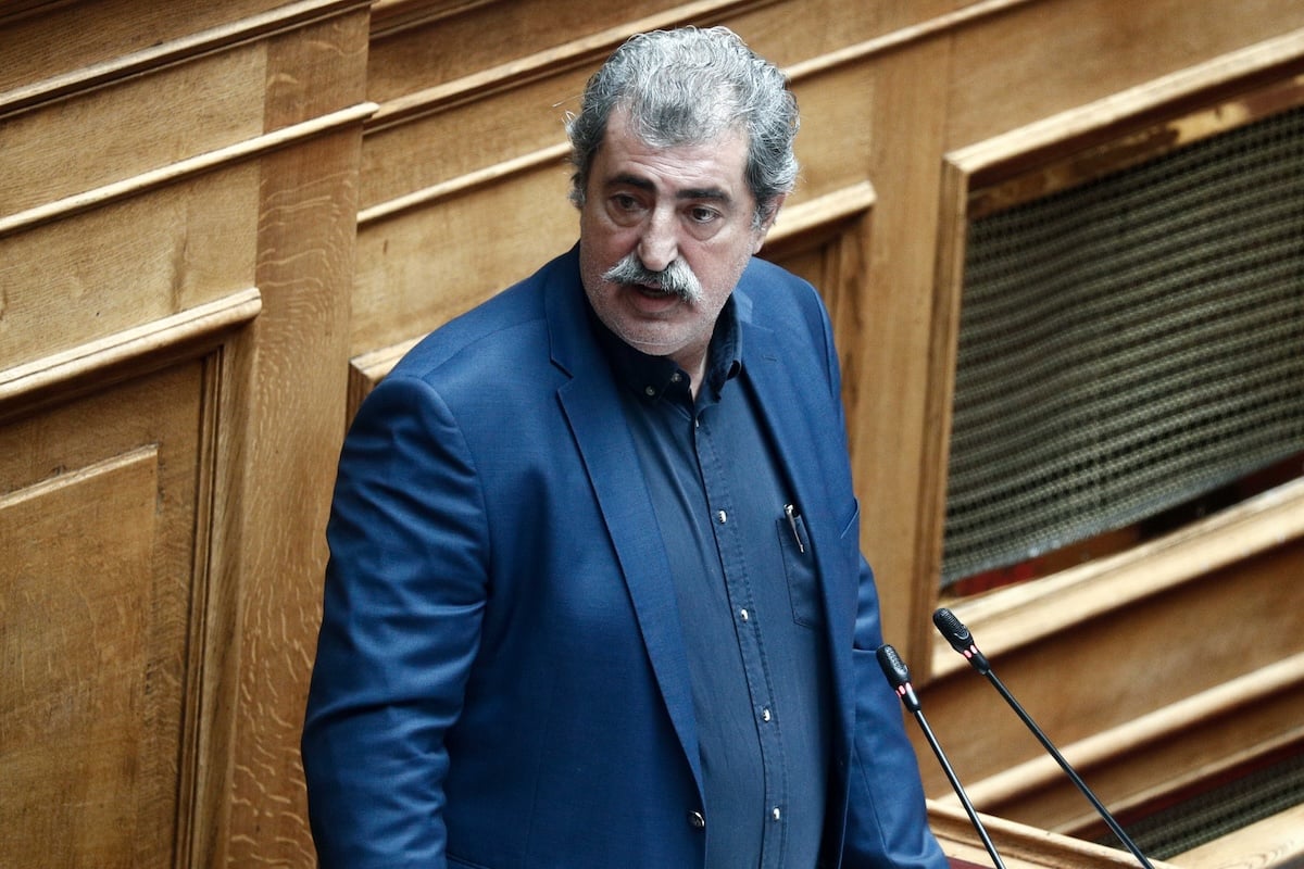 Πολάκης κατά Σκουρλέτη: «Τι ακριβώς κάνεις ενώ εγώ ασκώ και την Ιατρική ...