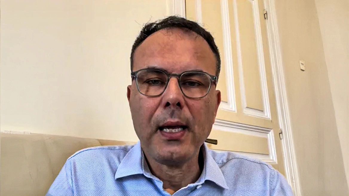 Αλέξης Πατέλης: Εξηγεί στο TikTok τι συμβαίνει με την αύξηση του ΑΕΠ ...